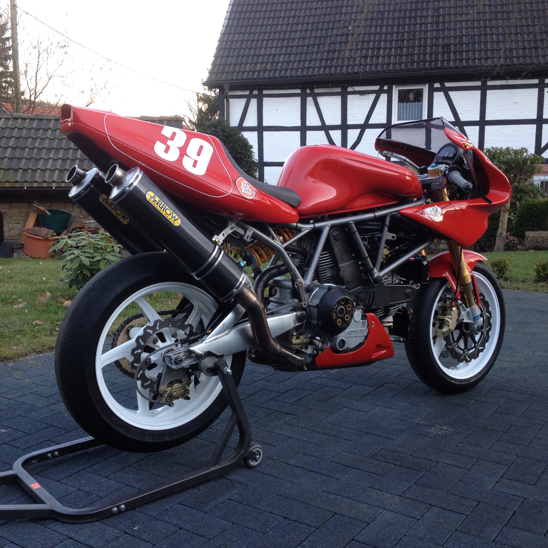 #39 lebt - Ducati Supersport - Ducati1 Forum für Ducati Rennsport und ...