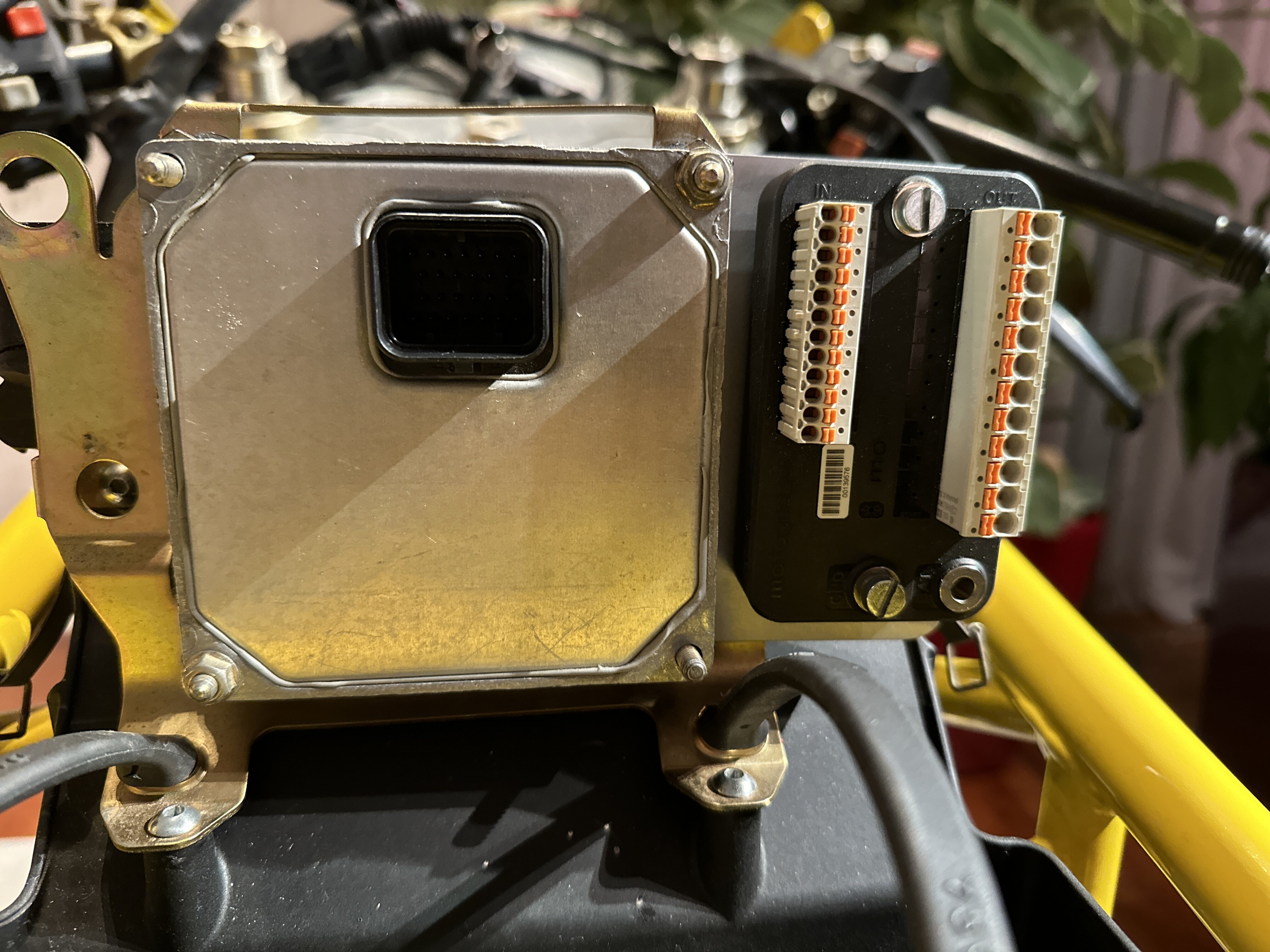 Kurzvorstellung und Probleme beim Umbau 900 SS auf iE-Motor - Page 2 ...